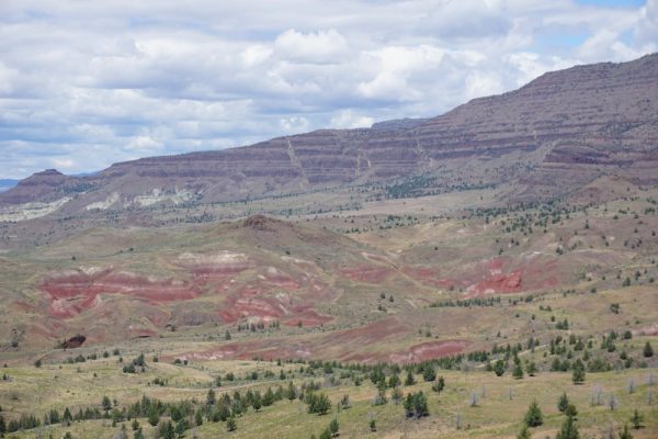 Blue Basin Overlook Trail: a beautiful hike in Oregon